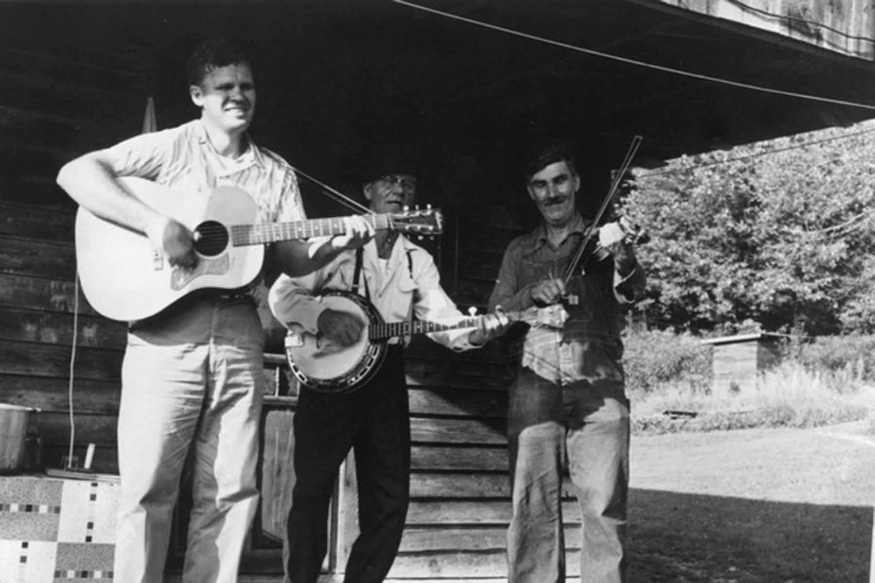 Bluegrass - Where The Dogwood Blooms